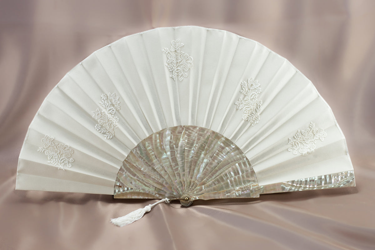 Traditional Language of The Hand Fan – Rockcoco Fans